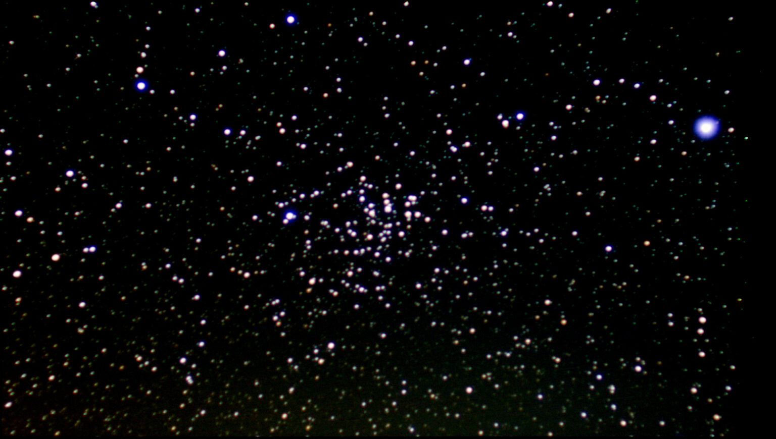 【天体観測】おおいぬ座散開星団NGC2360「Caroline’s Cluster」を撮影 | 空の散歩～天体情報ブログ